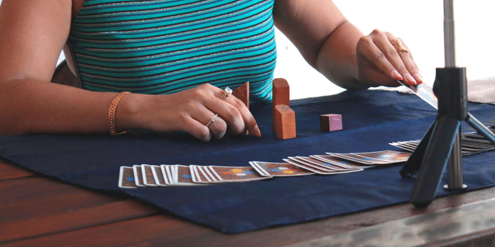 O que é Tarô Integrativo Sistêmico? - Ana Maria Rangel